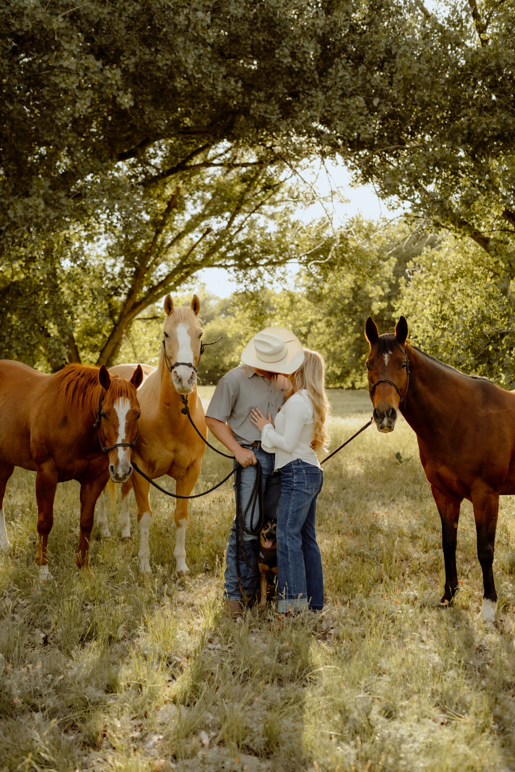 Cowboy Engagement Session | Cody + Breck - theturquoiselens.com