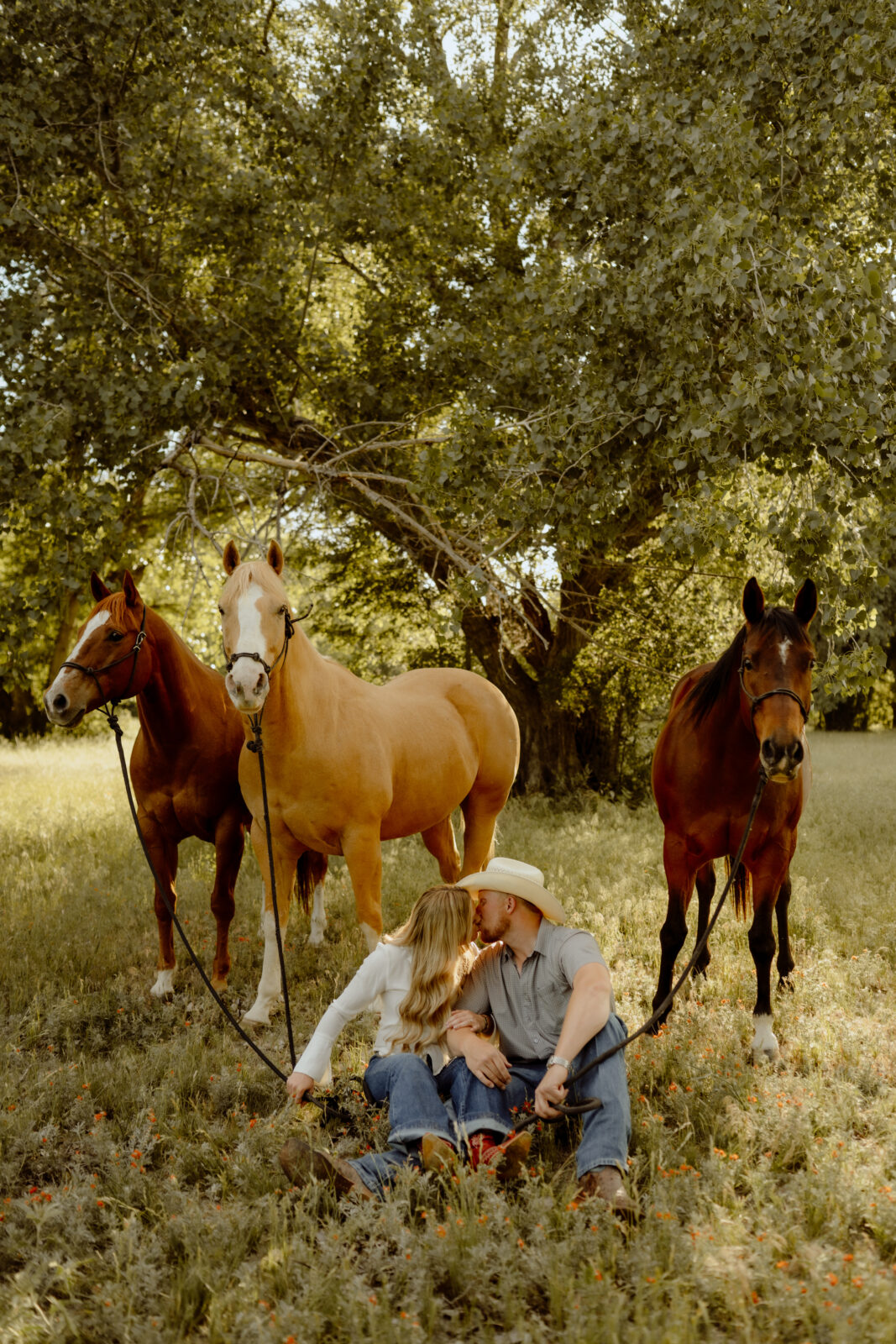 Cowboy Engagement Session | Cody + Breck - theturquoiselens.com