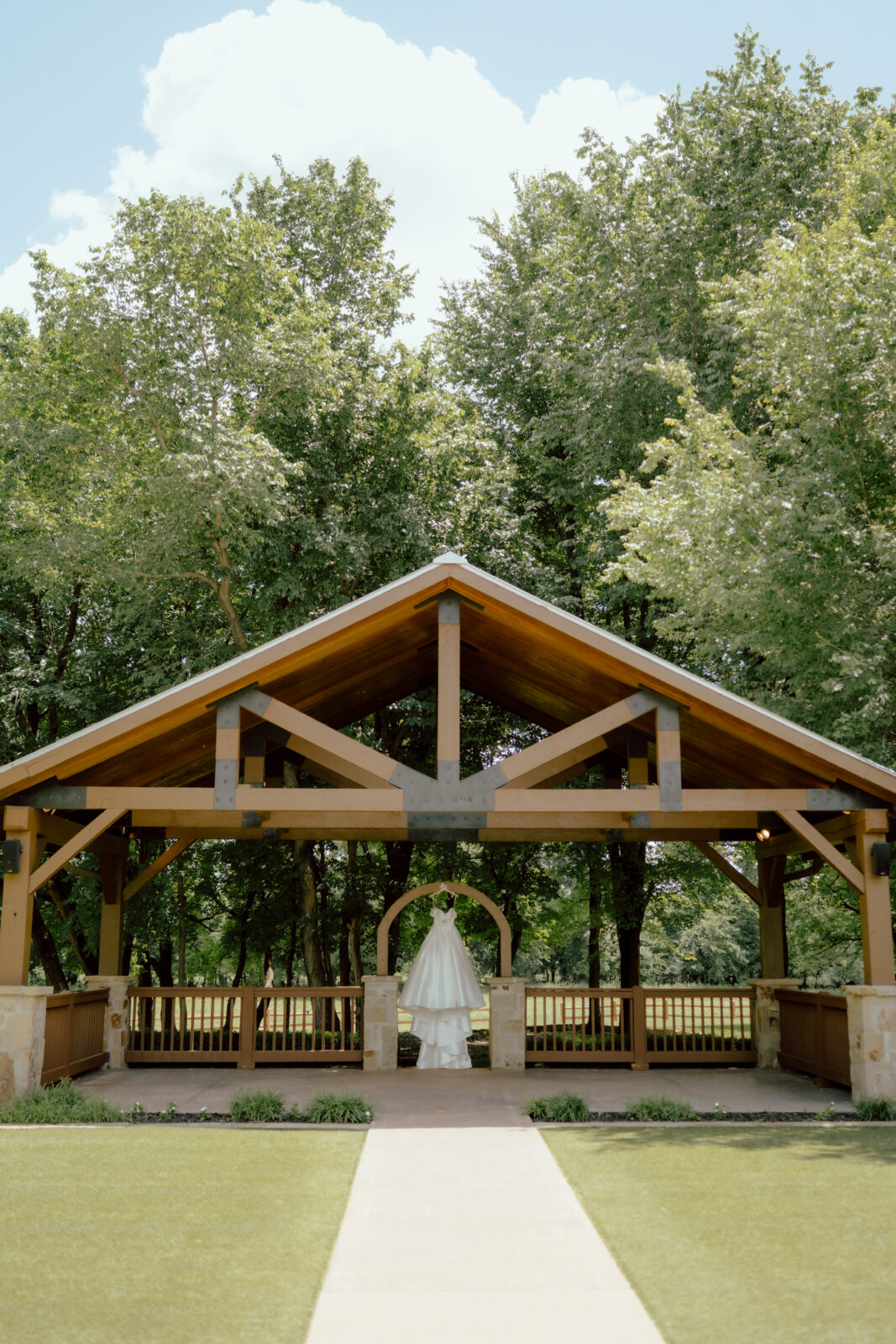 The Springs | Edmond Wedding Venue Guide - theturquoiselens.com
